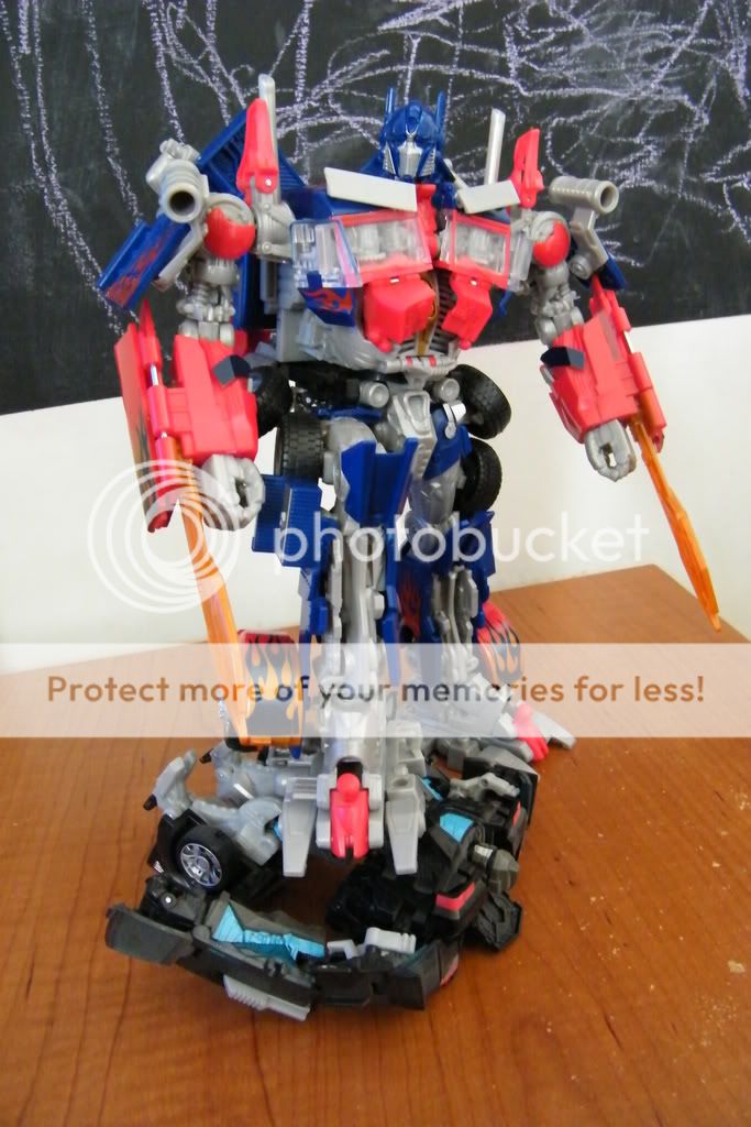 ROTF Leader Optimus Prime | TFW2005 - The 2005 Boards